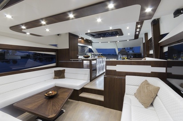 Galeon 660 FLY , Galeon, VIP mото яхты | Laivynas.lt